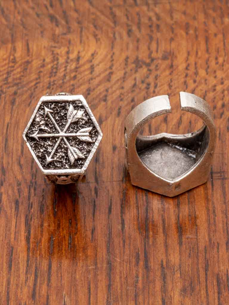 Three Arrows Ring – Taboo Fashion & Accessories